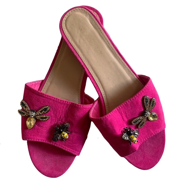 Shoe Dazzle | Shoes | Beehive Slides | Poshmark